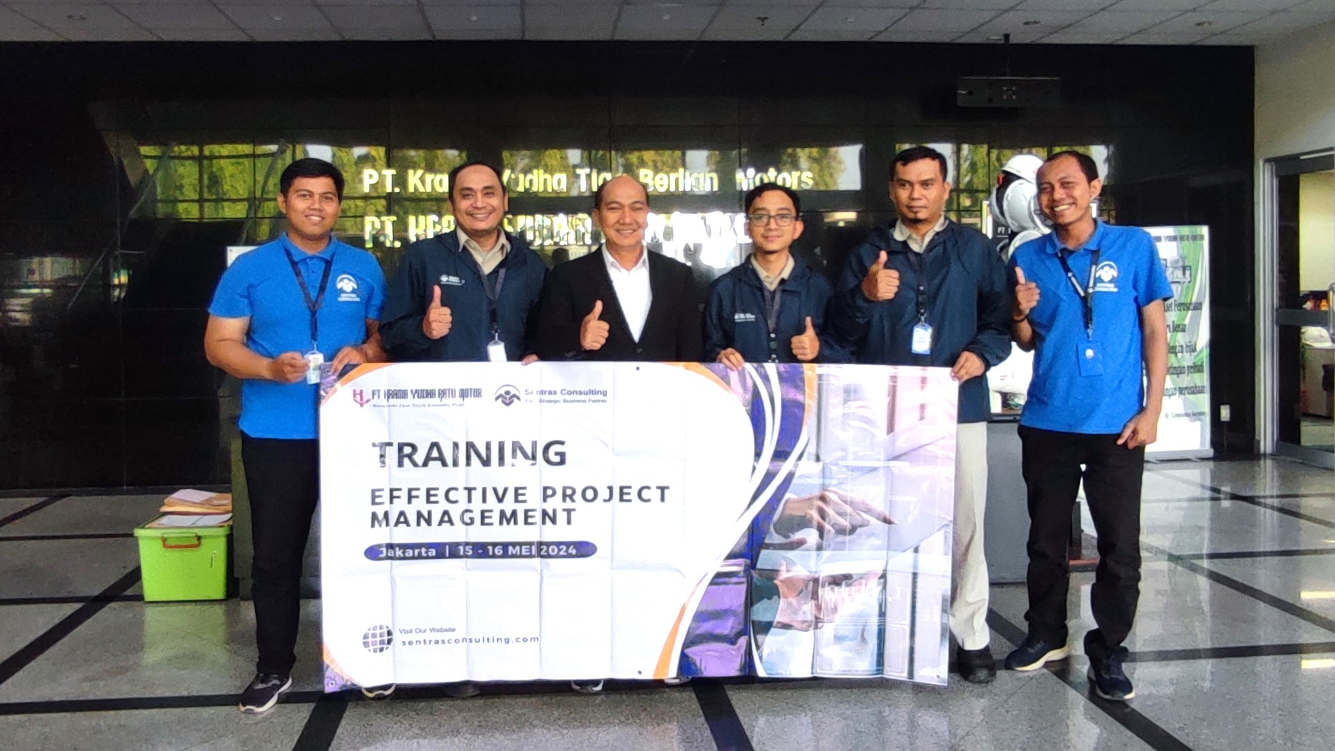 Training Effective Project Management di PT Kramayudha Ratu Motor - Sentras Consulting